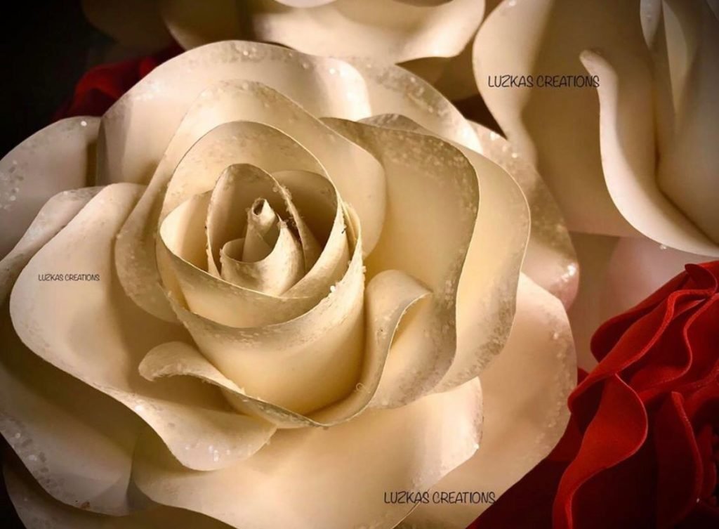 Molde Rosa en papel escarchada - Luzka's Creations